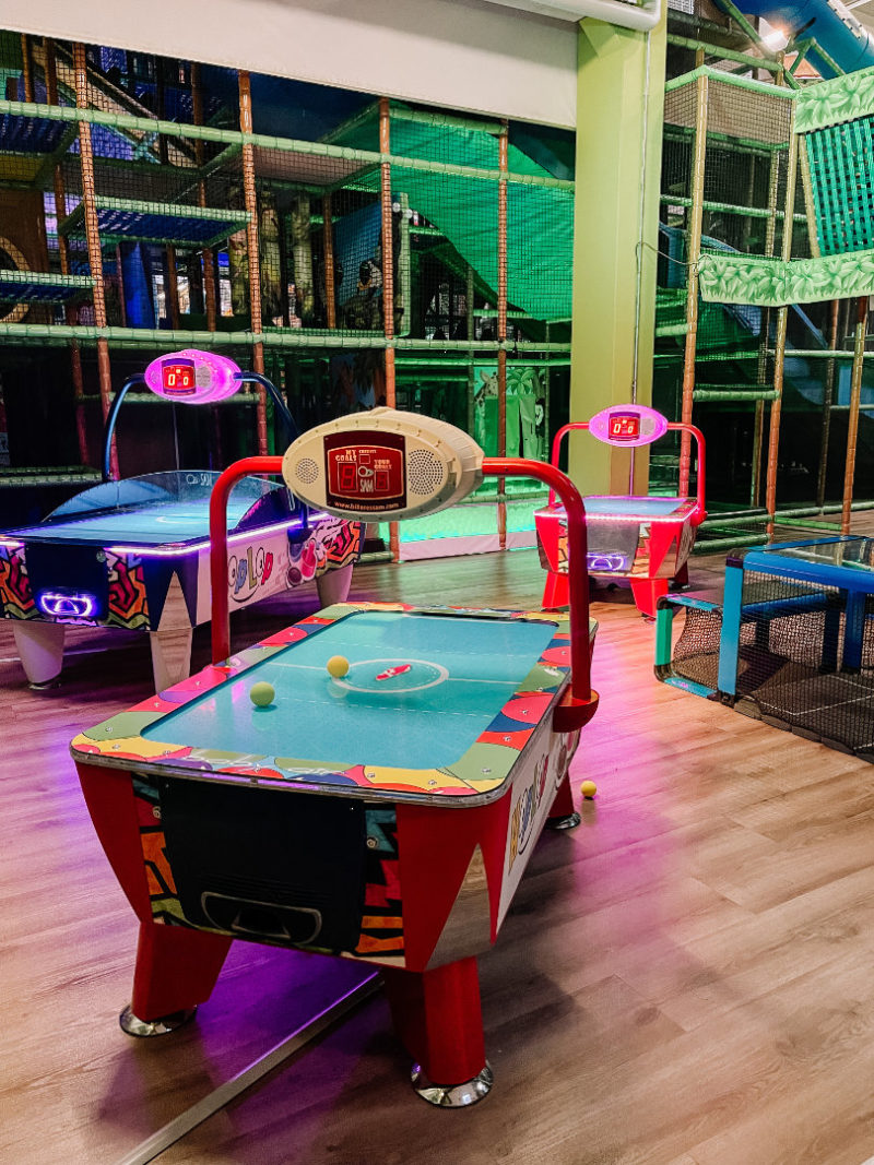 HopLop Indoor Spielpark in Pulheim - notfrombadparents.com